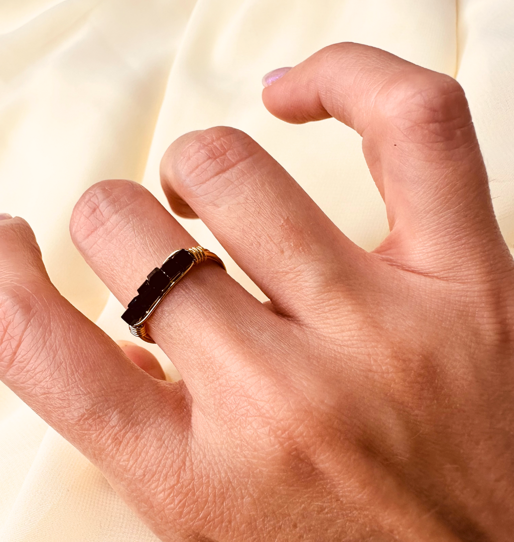 CHURUMBELA CUBO DE CRISTAL – Prusten Anillos Únicos